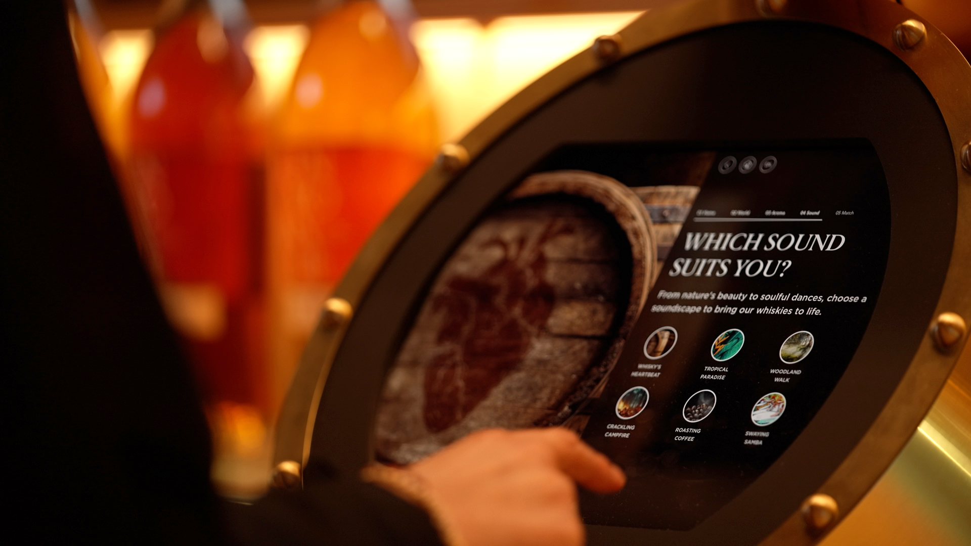 Glenmorangie unveils sensory Wonder Machine at Heathrow T2