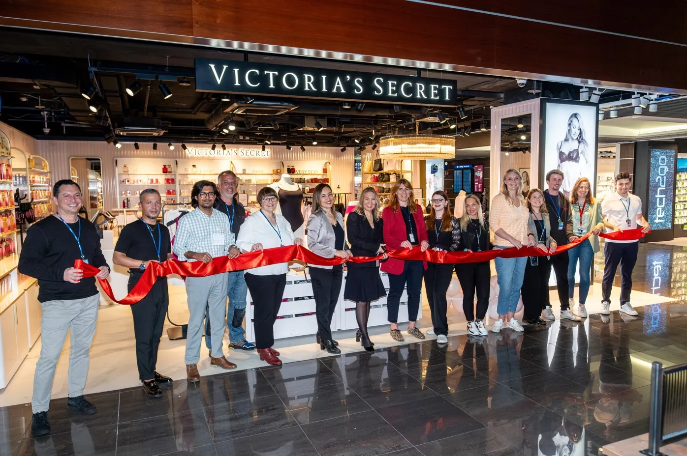 Setur opens Victoria’s Secret and Sun&Shine stores at Düsseldorf Airport
