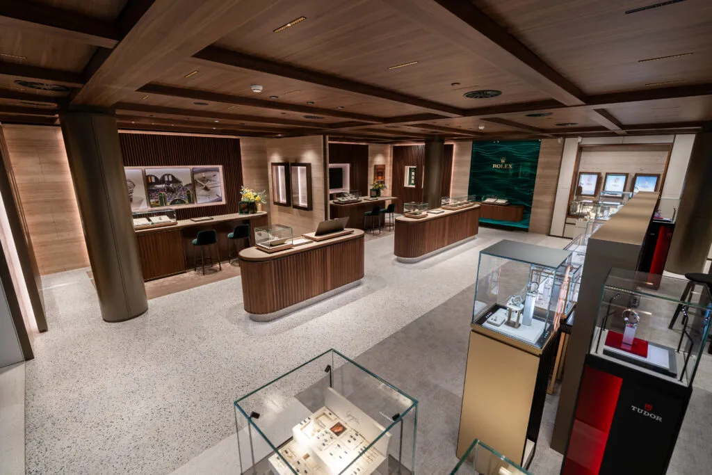 Gassan opens multi-brand boutique at Amsterdam Schiphol