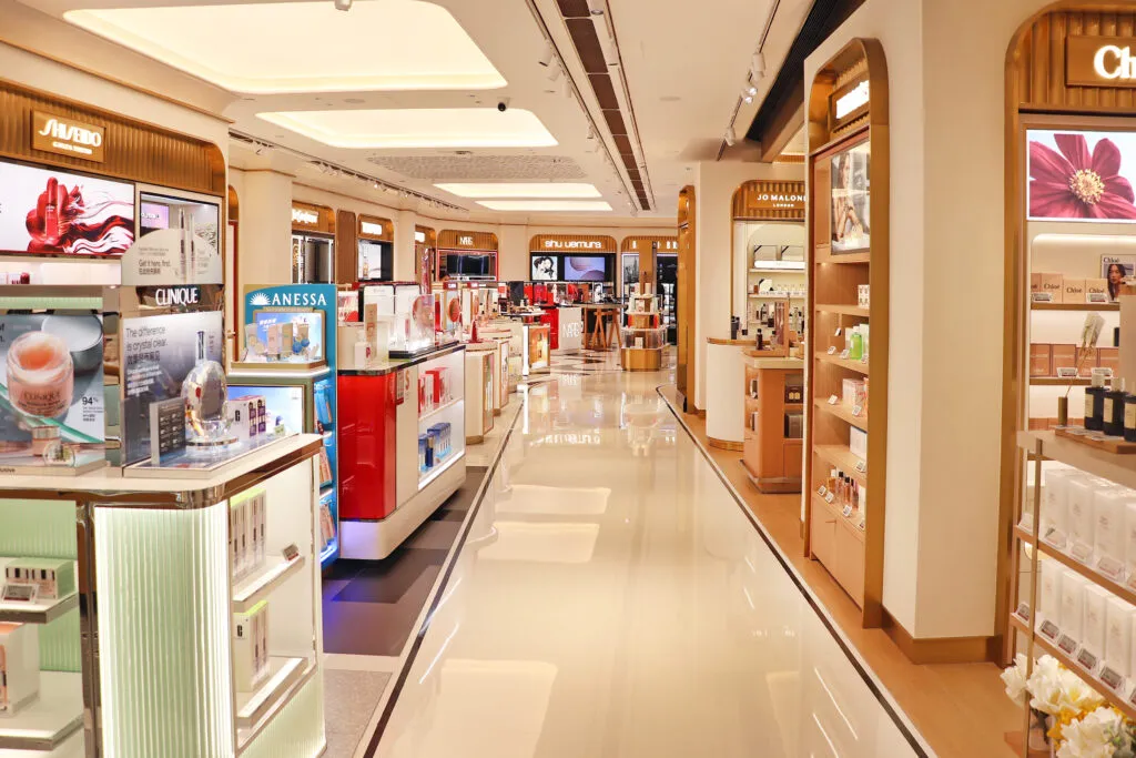China Duty Free Group unveils cdf Macau Rua Nova Store