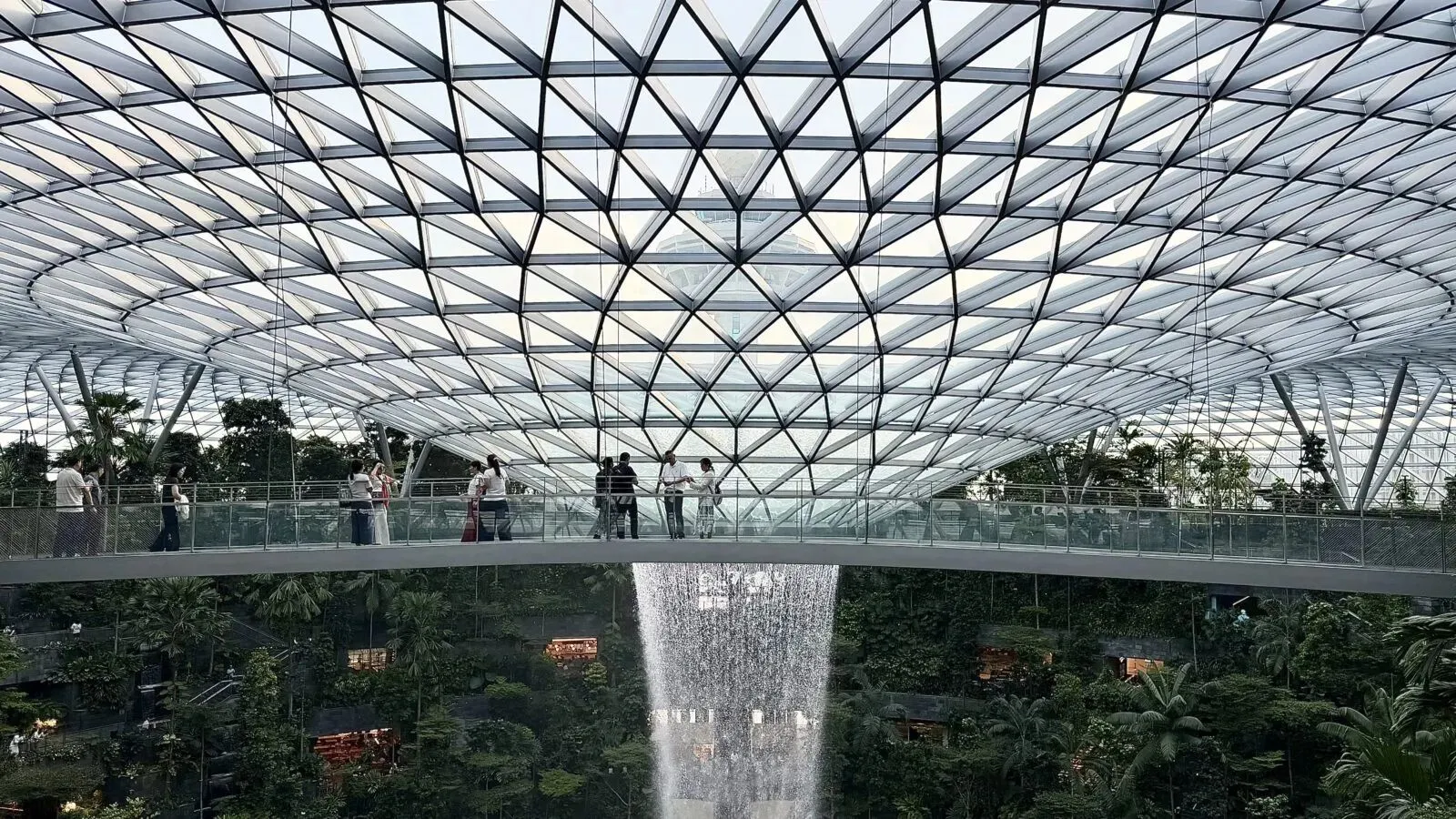 Jewel Changi Airport and Mastercard extend partnership