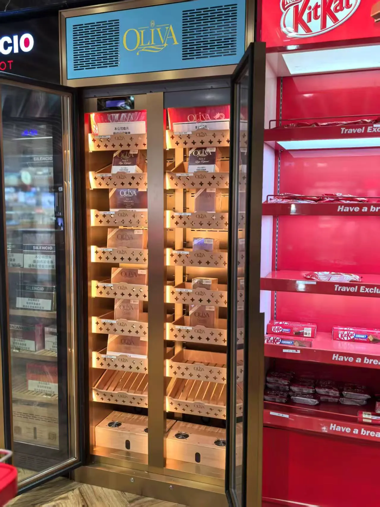 Oliva Cigars launches new humidors with China Duty Free Group