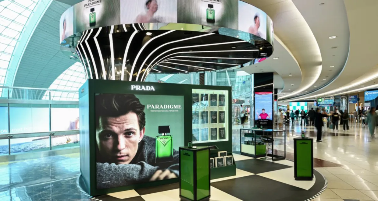 L’Oréal rolls out landmark, multi-airport campaign for Prada Paradigme
