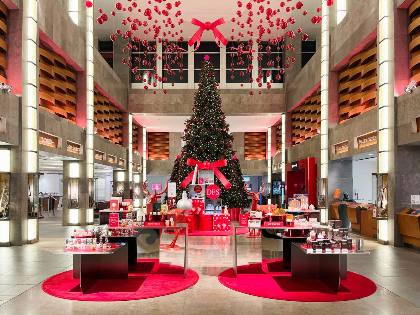 DFS marks 10th anniversary of ‘Give Joy’ holiday campaign across key ...