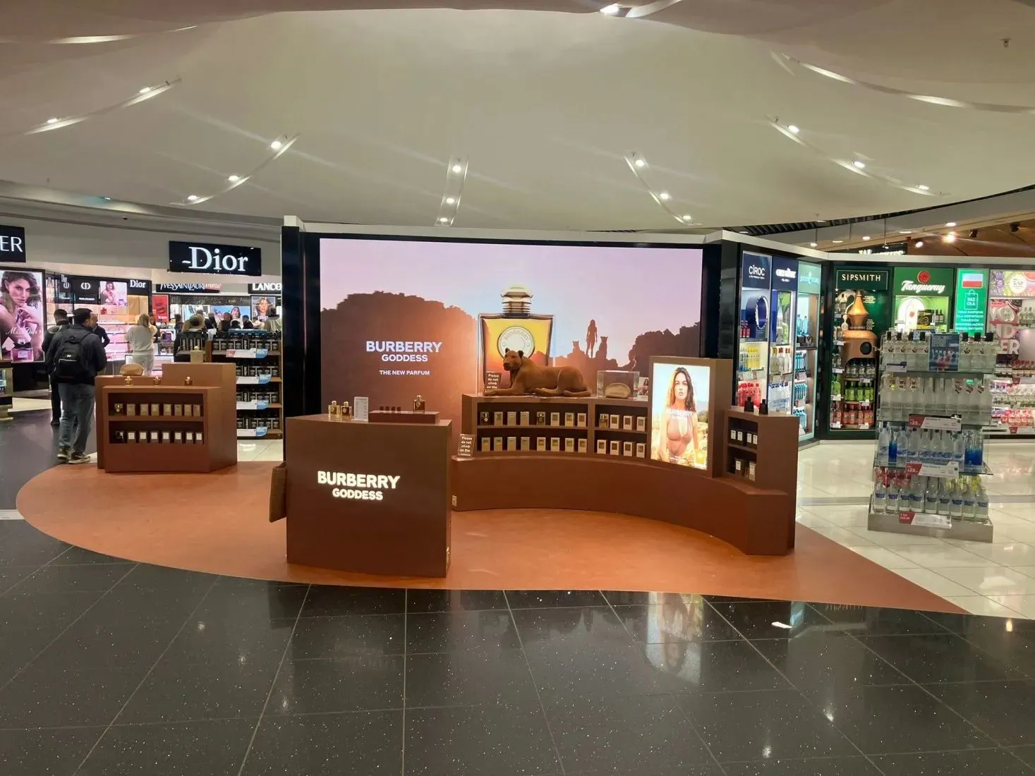 Coty wins Retail VM & Display award for Burberry Goddess airport campaign