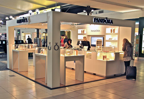 Pandora opens Heathrow T1 pop-up shop